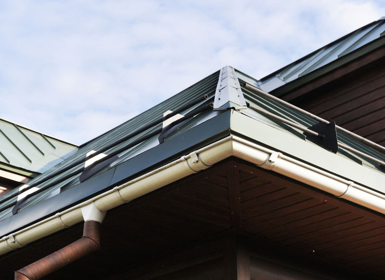 Avoid Gutter Leaks with the Power of Liquid Rubber! – DIY Waterproofing